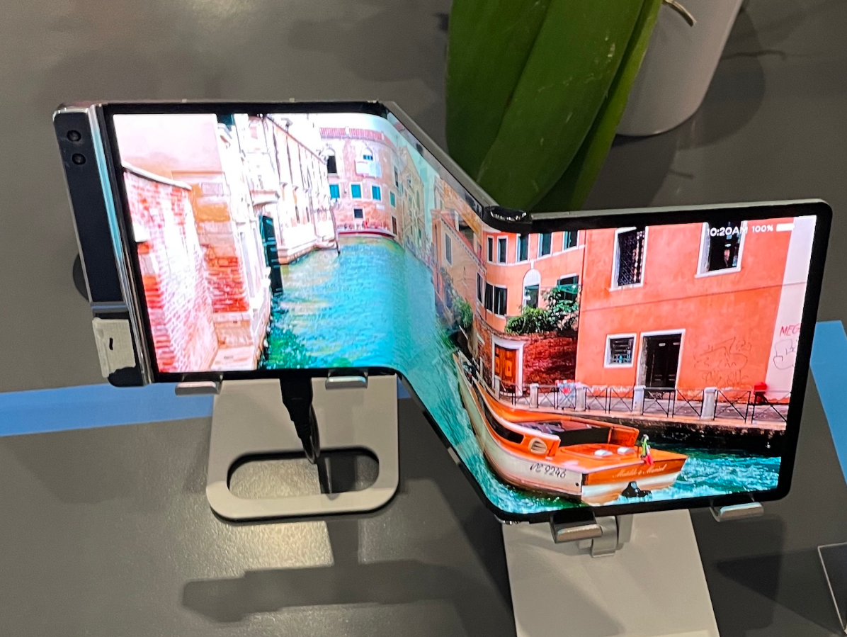 How to Choose OLED Display | Size, Brightness & Interface Guide